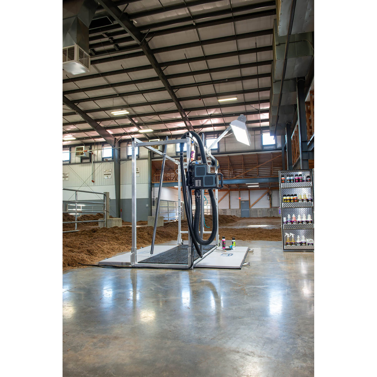 7-1/2' Chute - Weaver Livestock