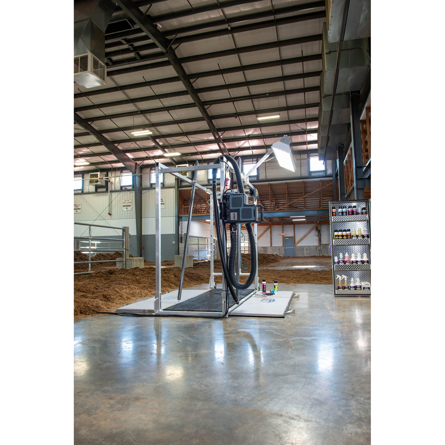 7-1/2' Chute - Weaver Livestock